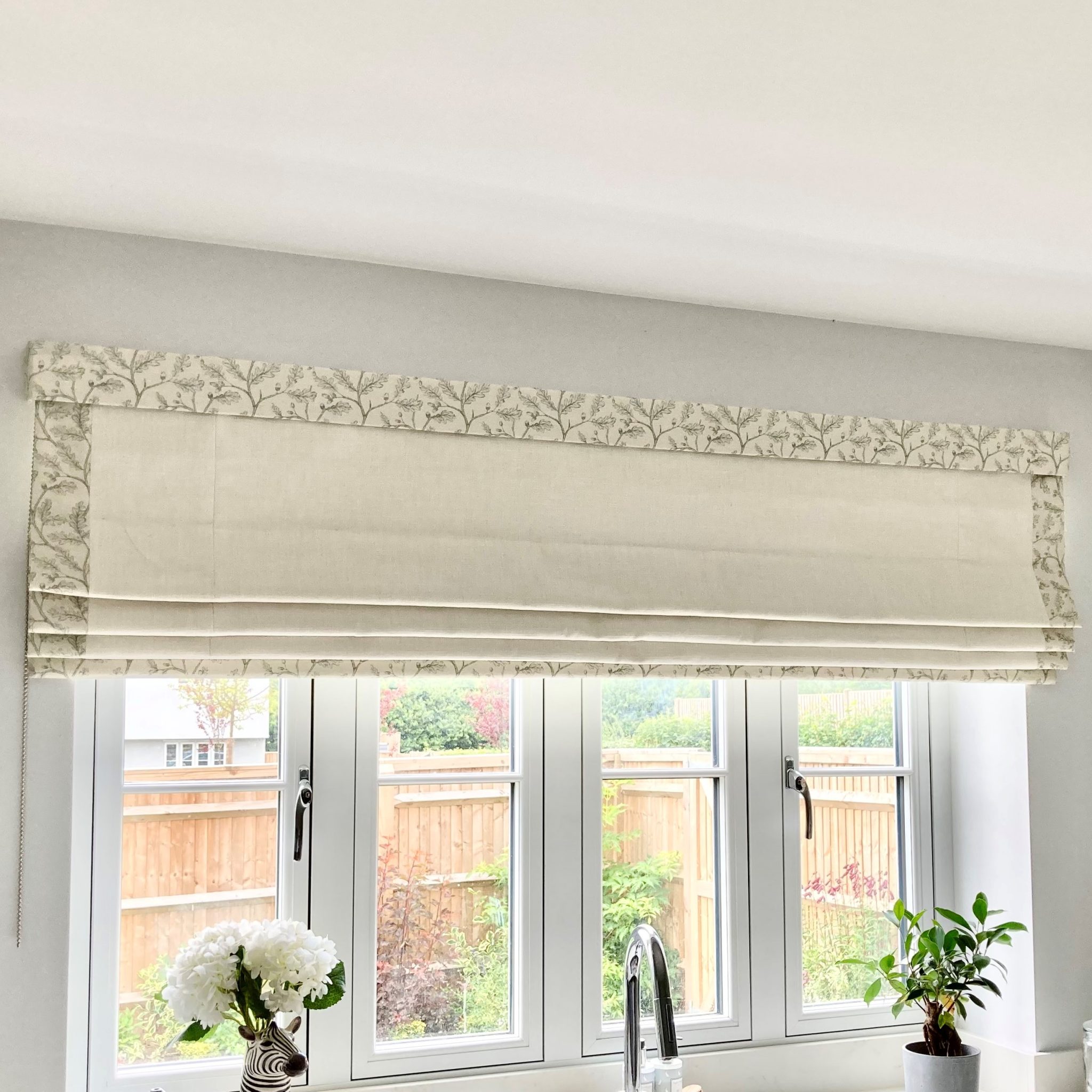 Roman Blind with Border & Pelmet - Fashion Flooring & Interiors